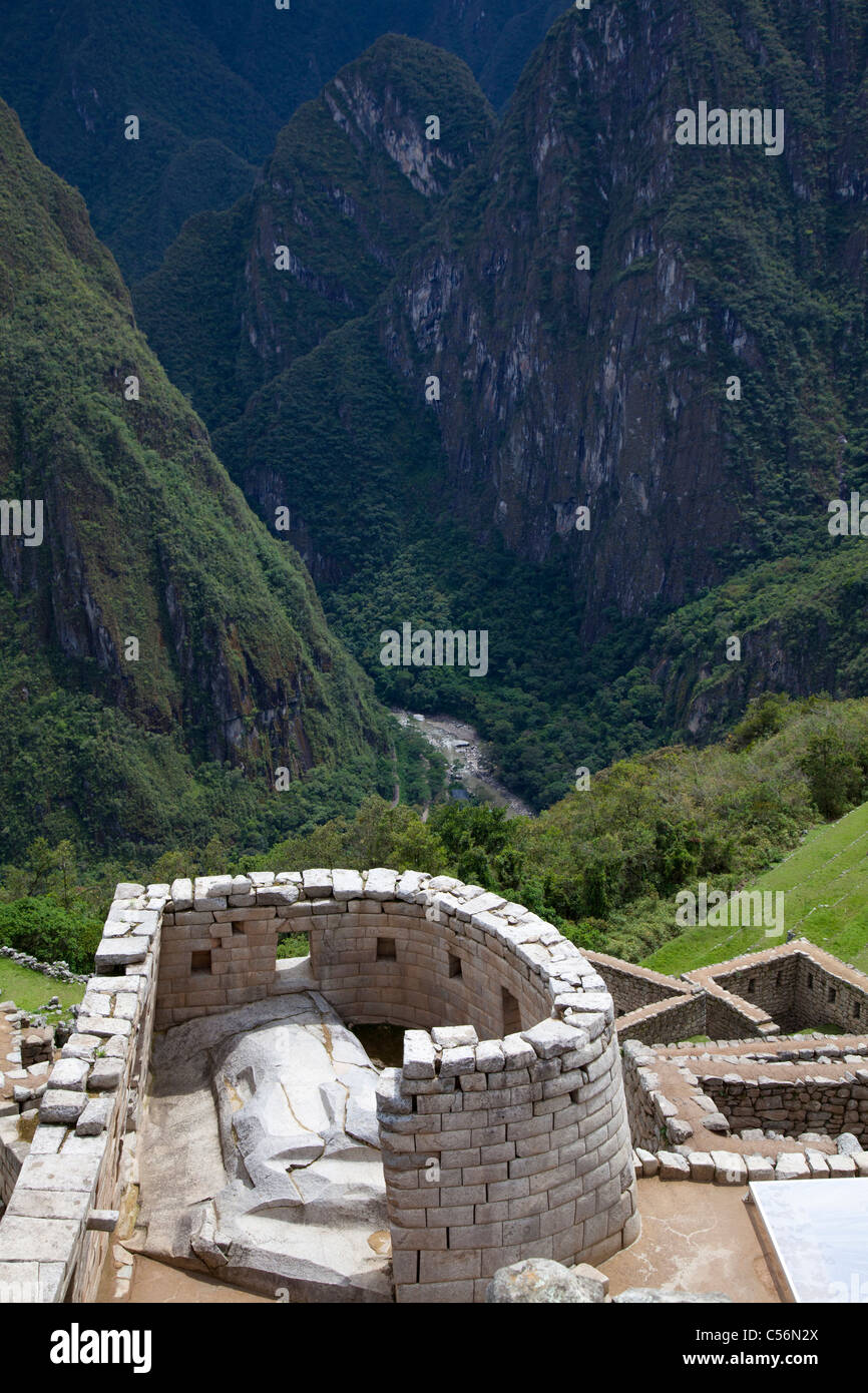 Machu picchu temple sun hi-res stock photography and images - Alamy