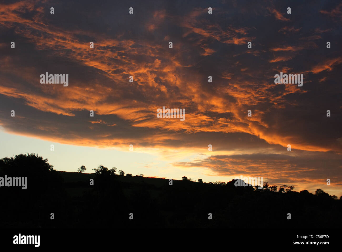 Uk night sky hi-res stock photography and images - Alamy