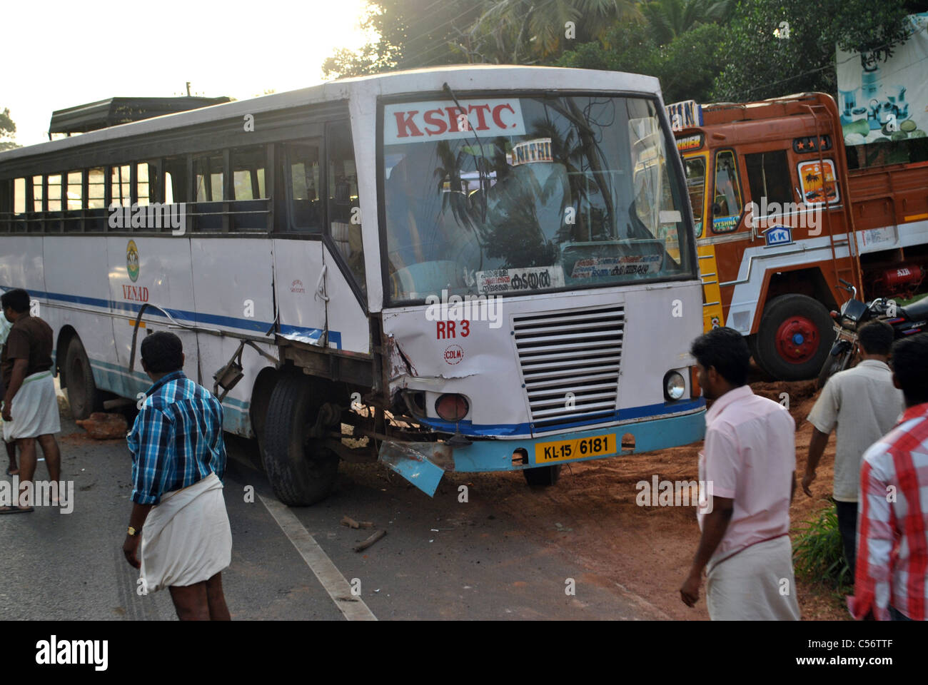Road accident kerala hi-res stock photography and images - Alamy
