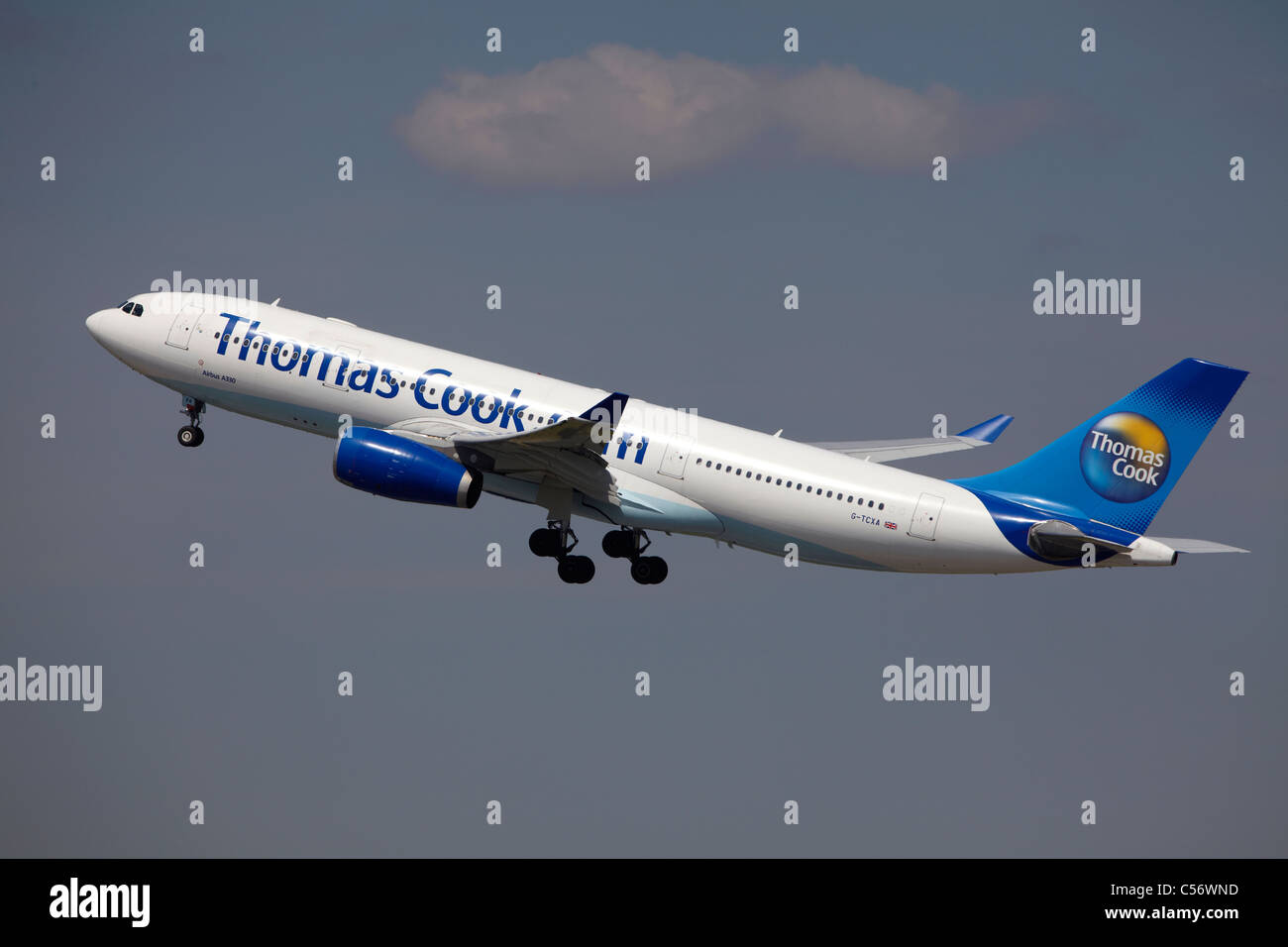 Aeroplane at Manchester Airport Stock Photo - Alamy