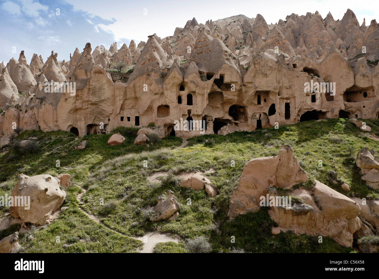 Rock Dwellings Stock Photos & Rock Dwellings Stock Images - Alamy