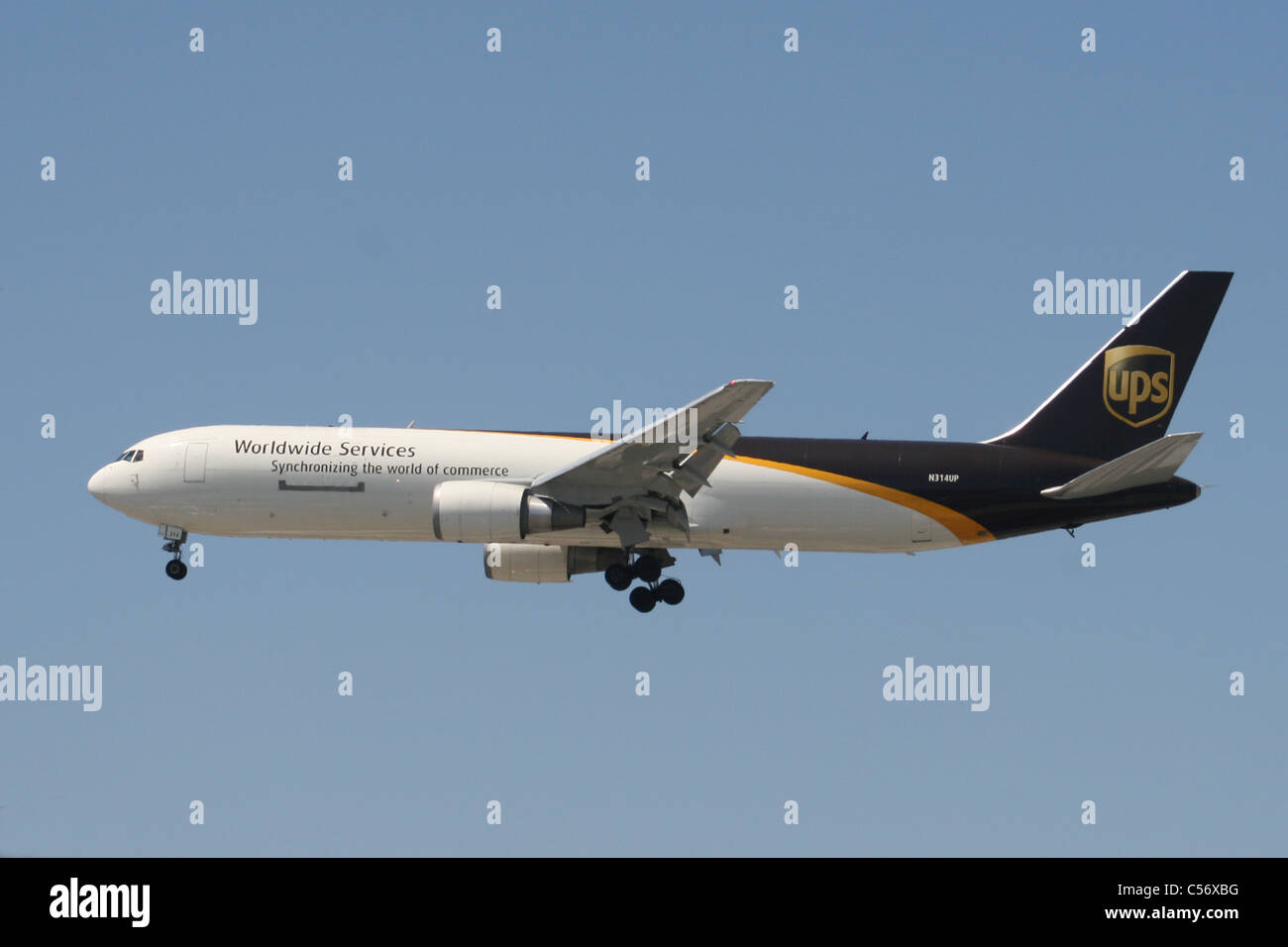 Ups cargo aircraft hi-res stock photography and images - Alamy