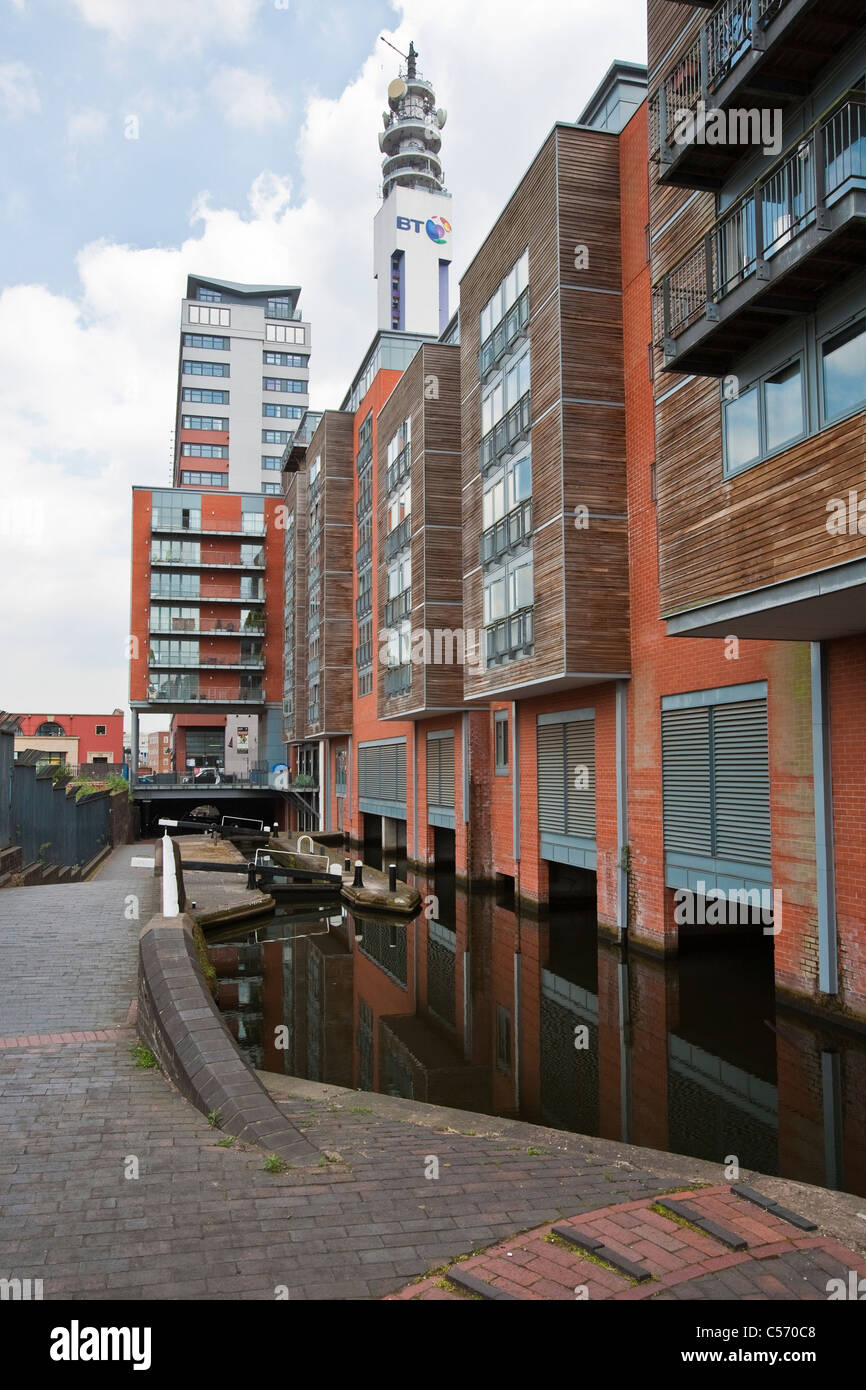 Canalside Living Stock Photos & Canalside Living Stock Images - Alamy