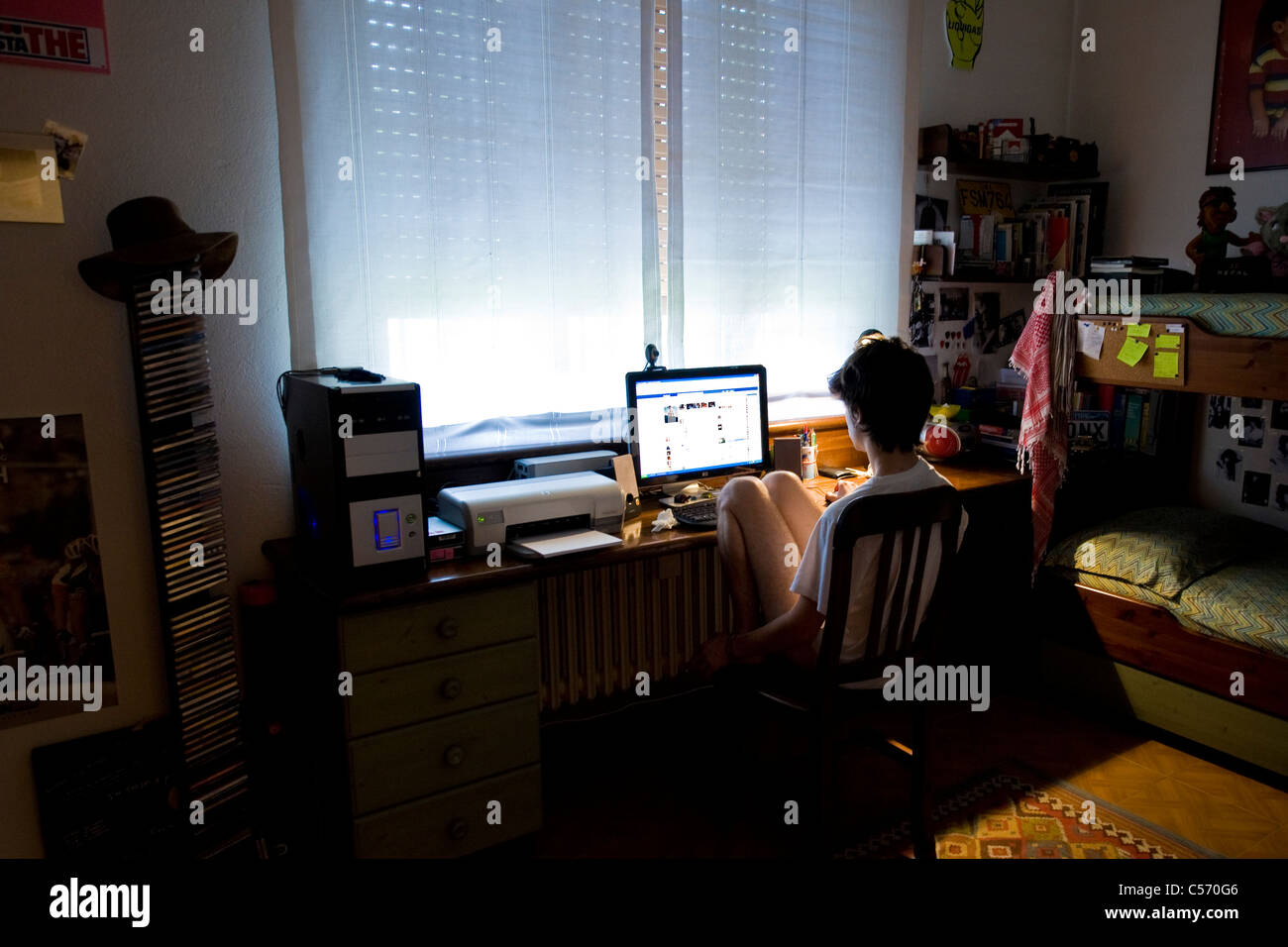 Boy, facebook, computer Stock Photo - Alamy