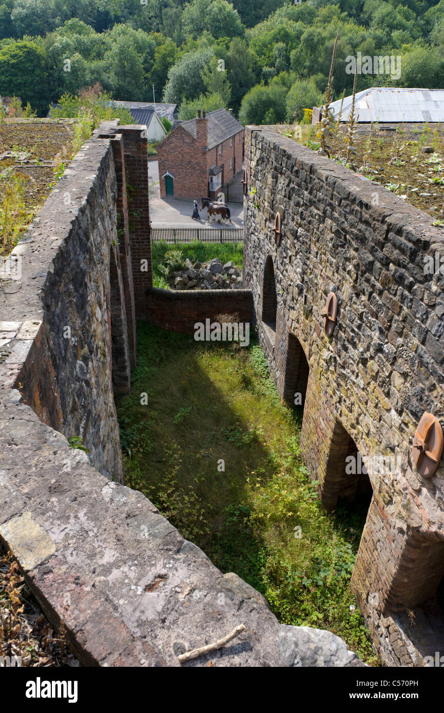 Old blast furnace building at Blist's Hill Museum, Ironbridge Stock ...