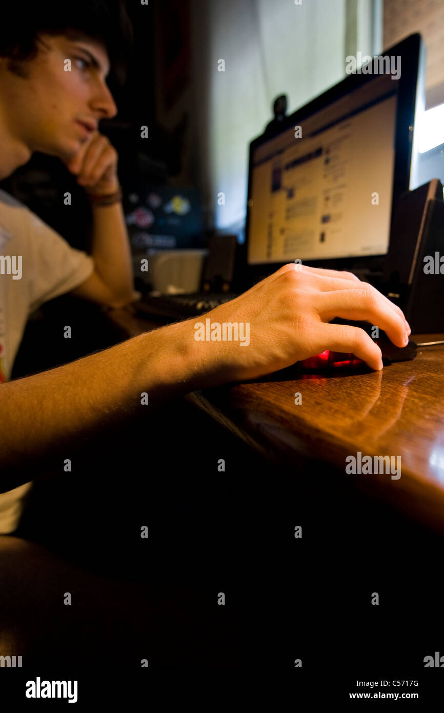 Boy, facebook, computer Stock Photo - Alamy