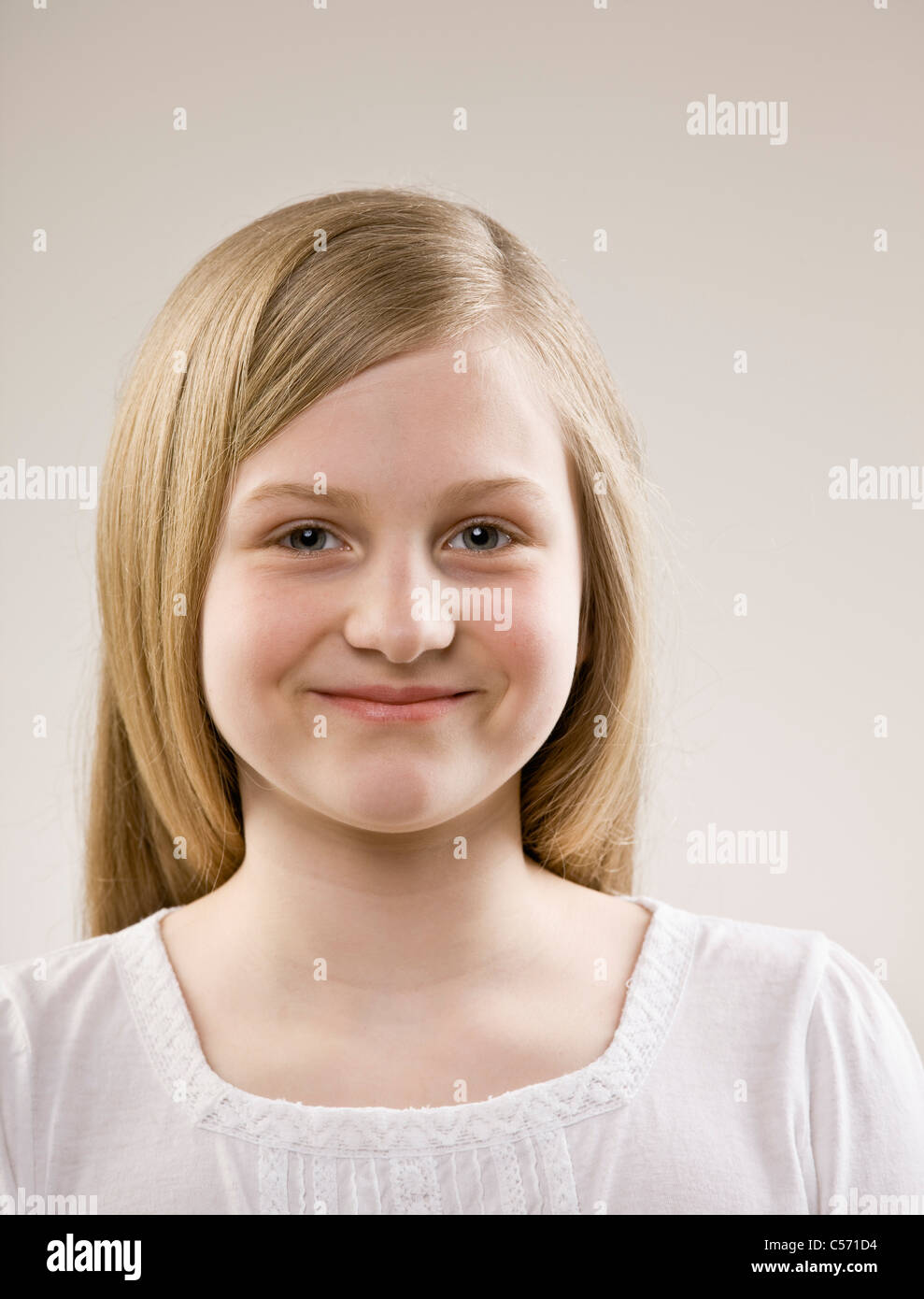 Close up of smiling girl’s face Stock Photo - Alamy