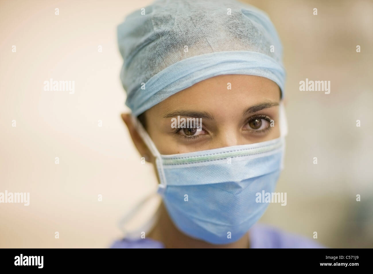 Mask nurse hi-res stock photography and images - Alamy