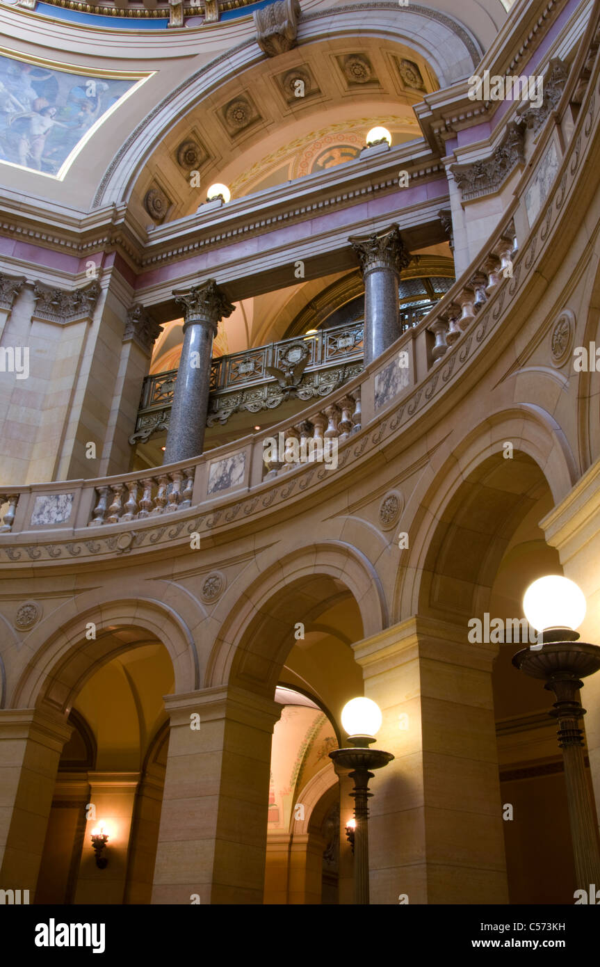 Interior of Minnesota State Capitol under rotunda showing arches of ...