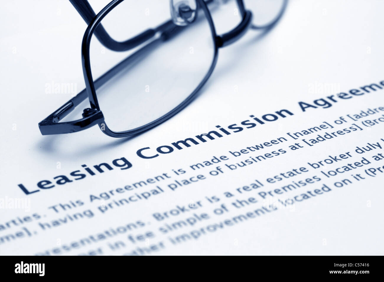 Leasing commission agreement Stock Photo - Alamy
