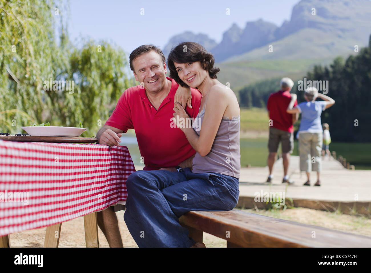 Couple sitting table together hi-res stock photography and images - Alamy