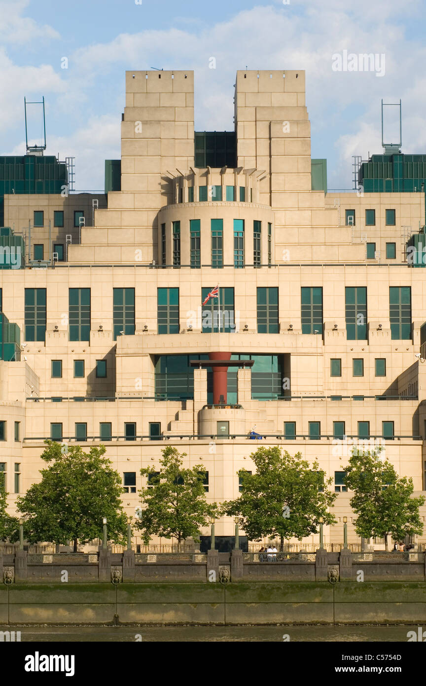 Mi6building hi-res stock photography and images - Alamy