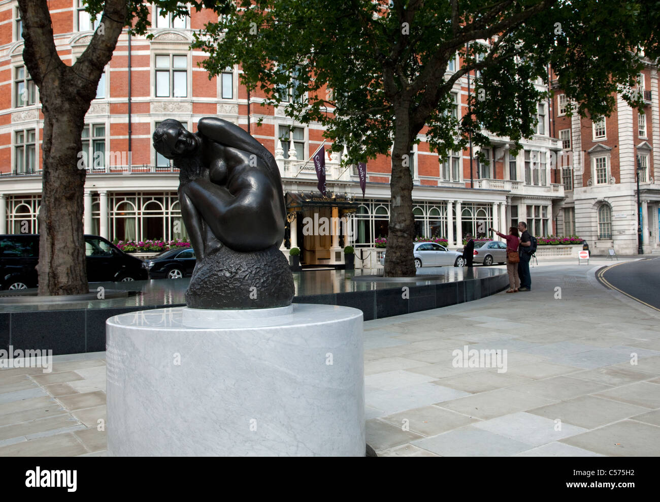 Connaught place london hi-res stock photography and images - Alamy