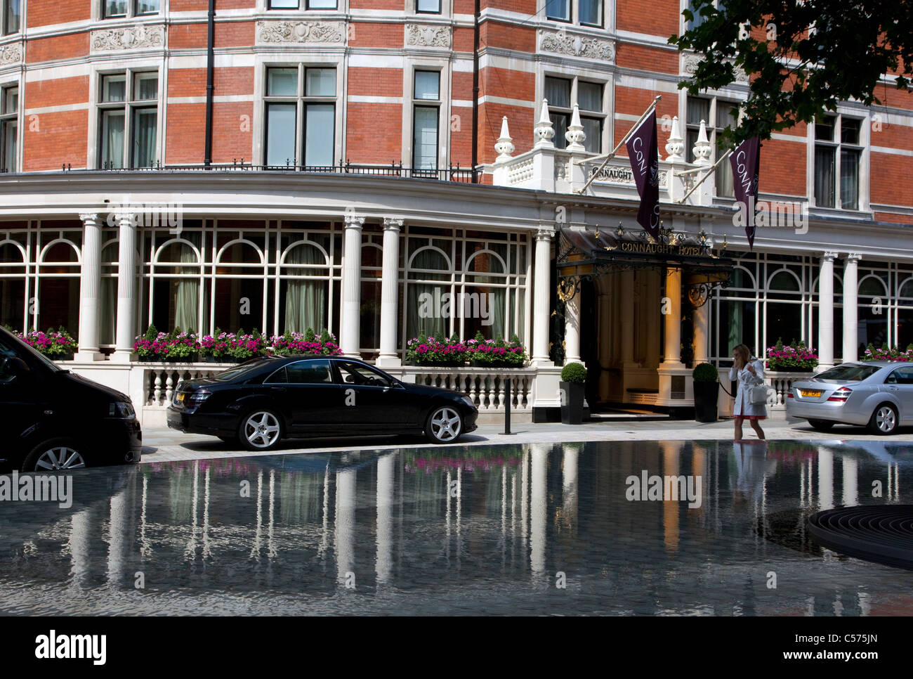 Connaught place london hi-res stock photography and images - Alamy