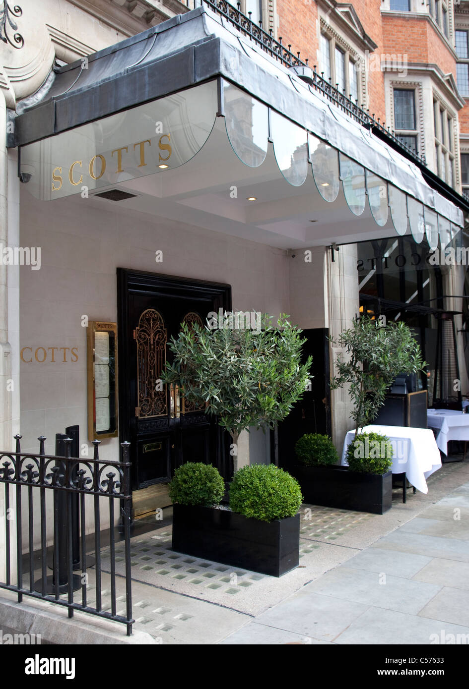 Scotts restaurant hi-res stock photography and images - Alamy