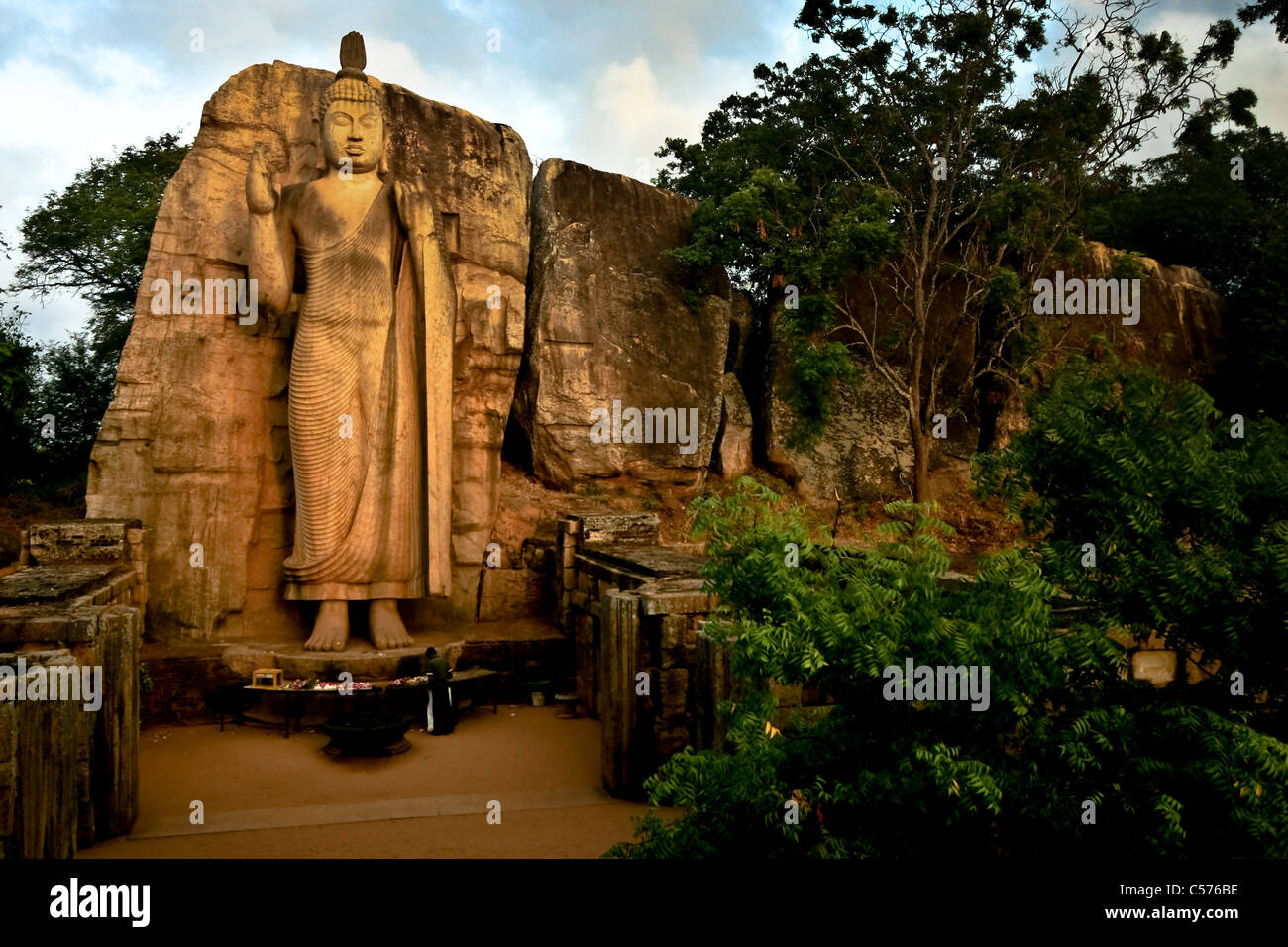 Aukana buddha hi-res stock photography and images - Alamy