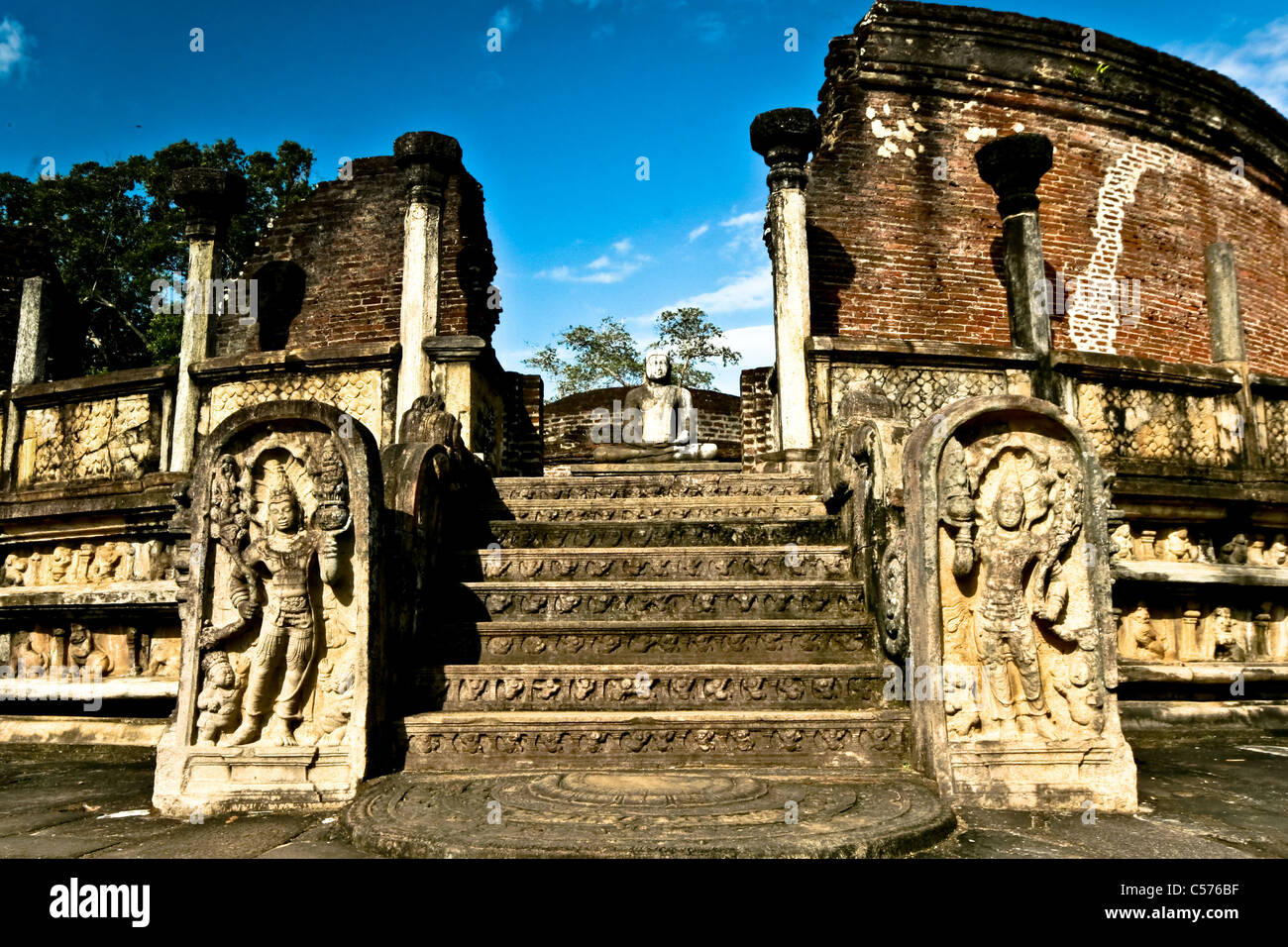Polonnaruwa ruins, Polonnaruwa, Sri Lanka Stock Photo - Alamy