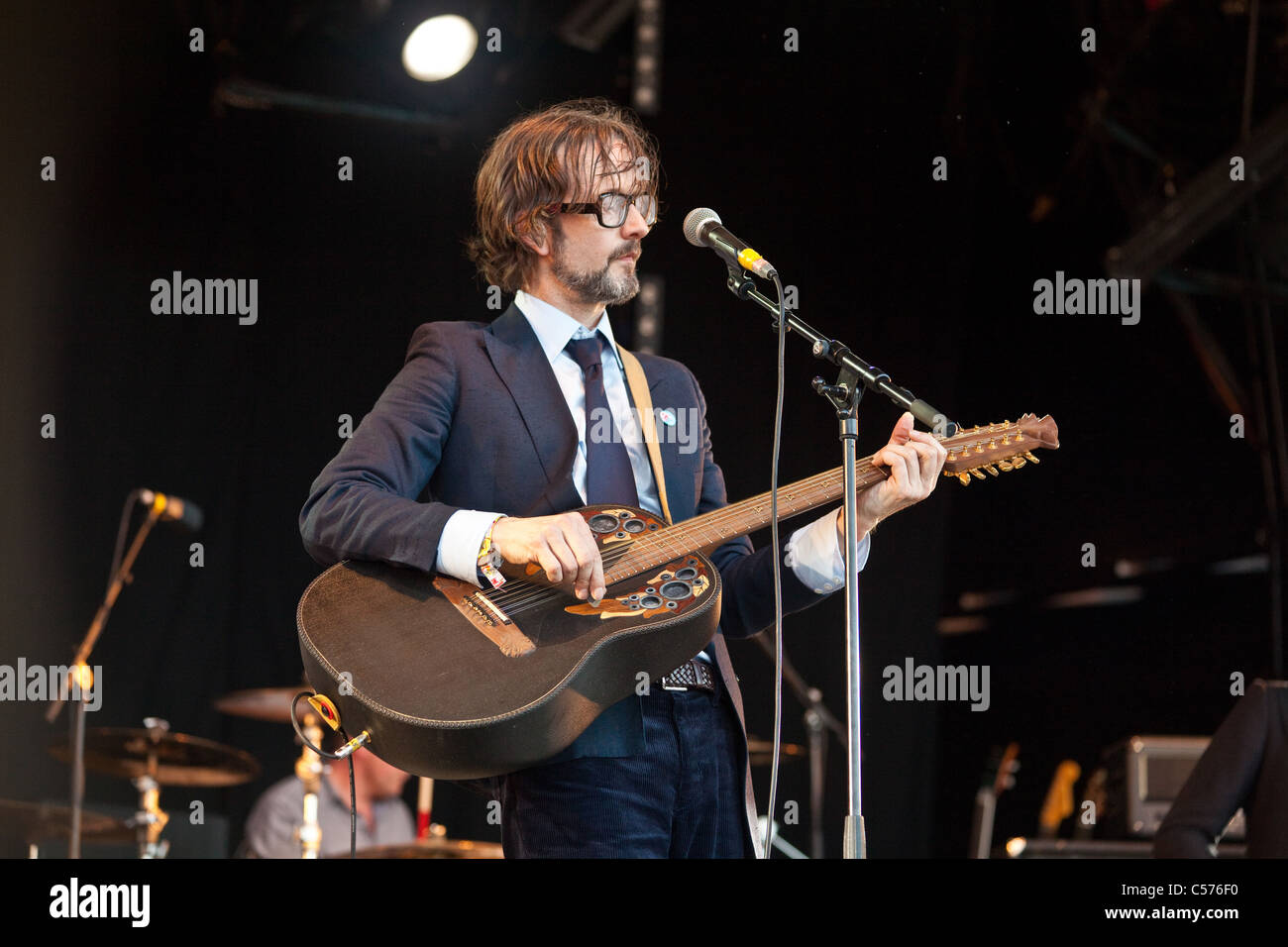 Pulp performing a secret show on the park stage at the Glastonbury ...