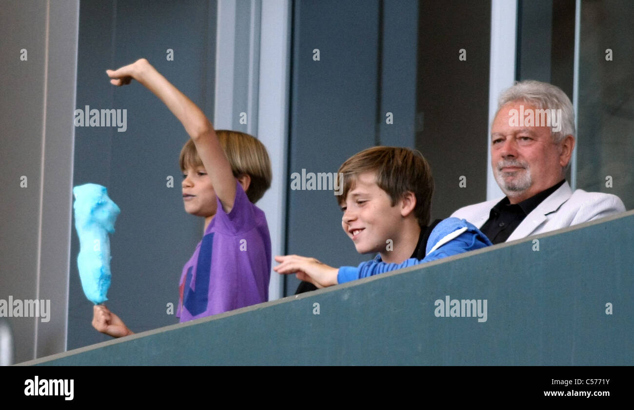 Bro galaxy hi-res stock photography and images - Alamy