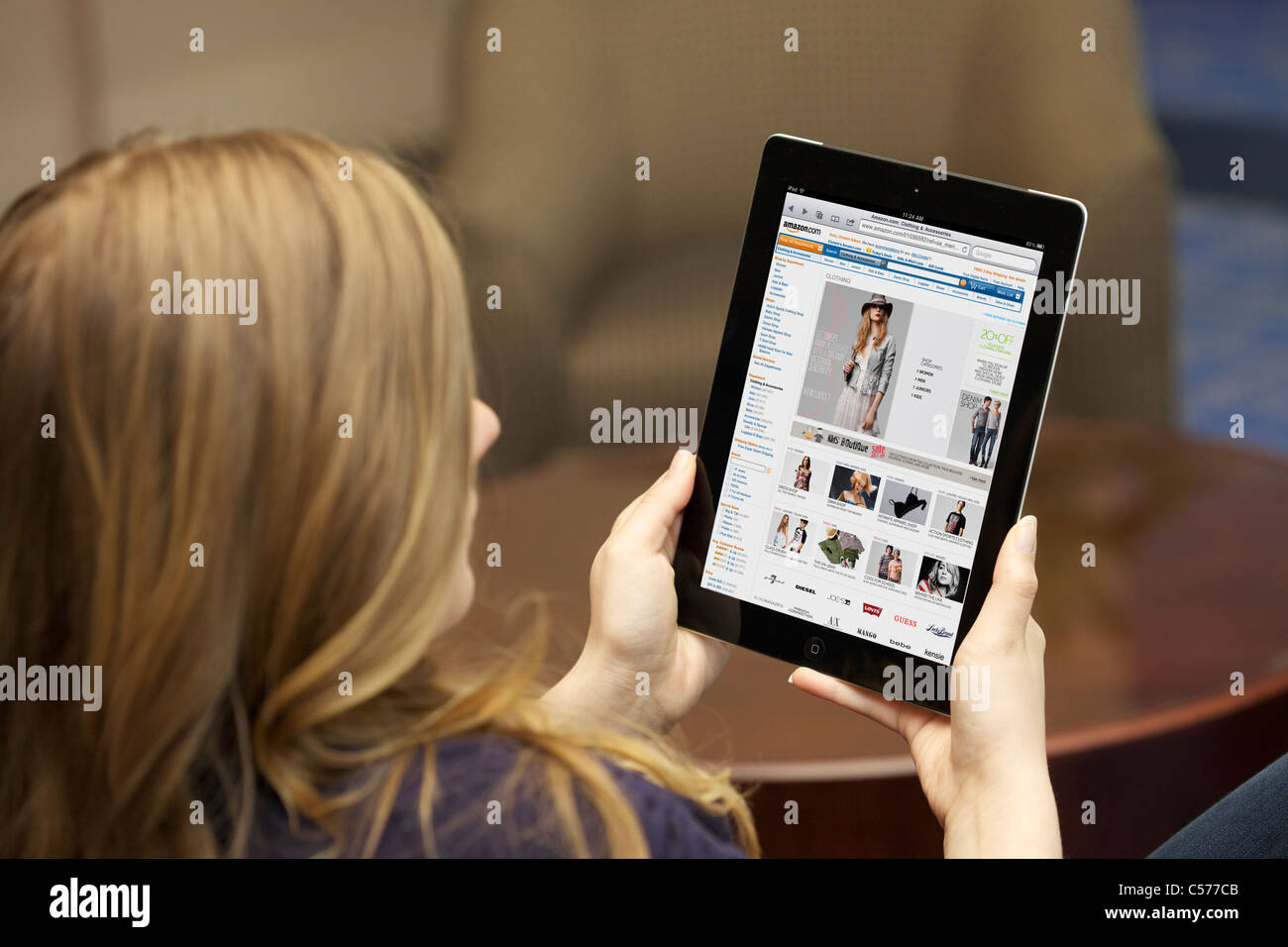 New amazon shopping app icon hi-res stock photography and images - Alamy