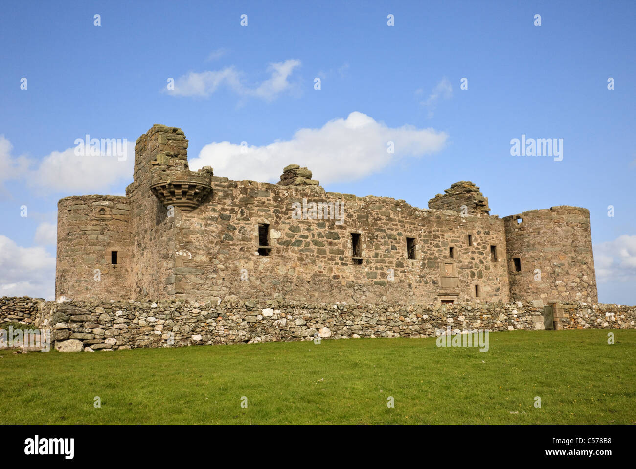 Muness, Unst, Shetland Islands, Scotland, UK. Ruins of 16th century ...