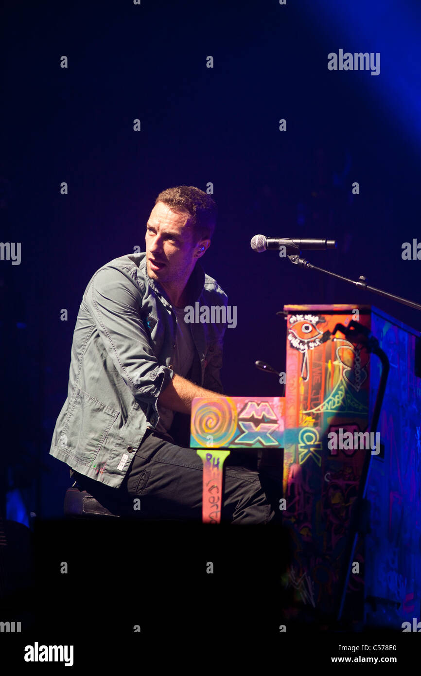 Coldplay hi-res stock photography and images - Alamy