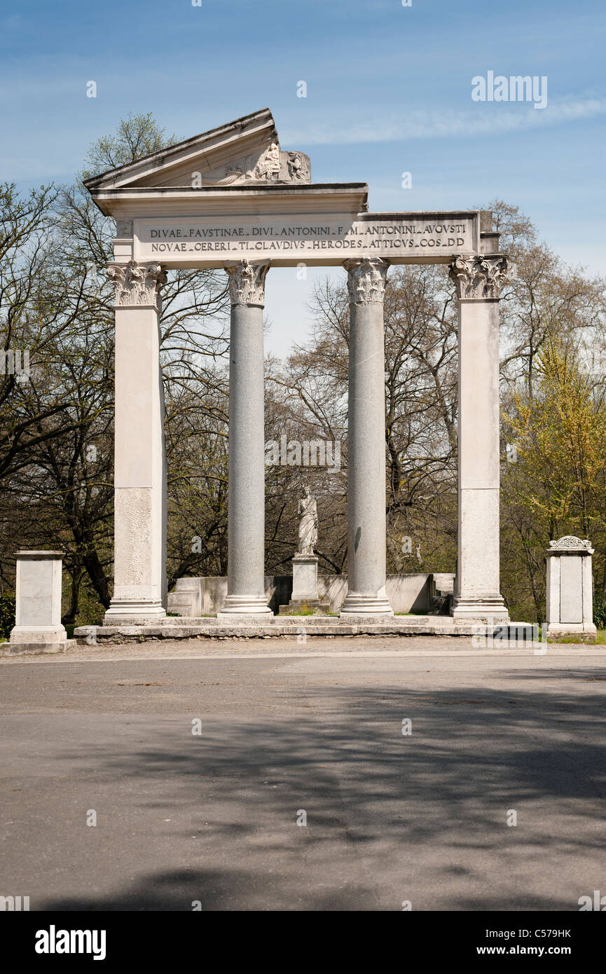 Villa borghese hi-res stock photography and images - Alamy