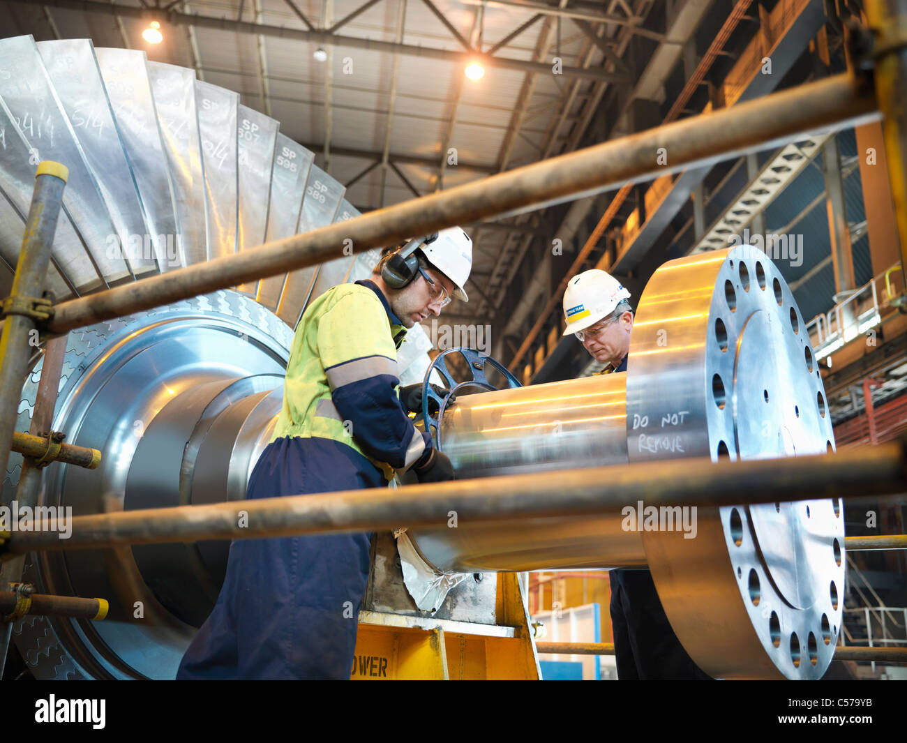 Electricity Workers High Resolution Stock Photography and Images - Alamy