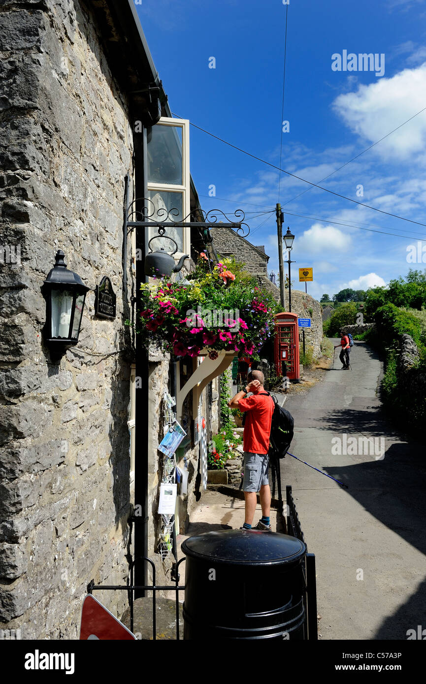 pollys cottage a welcome place to stop for a snack or a drink milldale ...