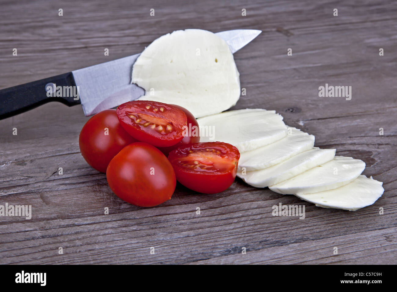 Mozzarella cheese discs hi-res stock photography and images - Alamy