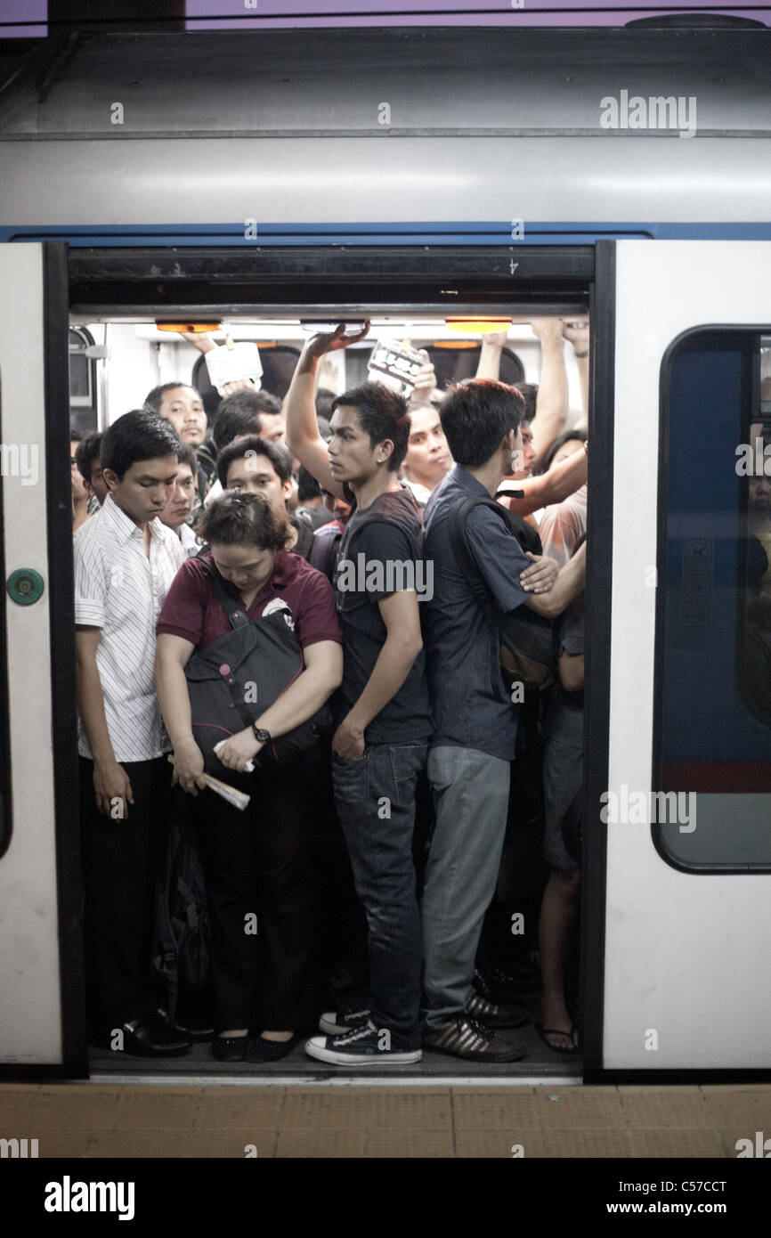 Train commuting hi-res stock photography and images - Alamy