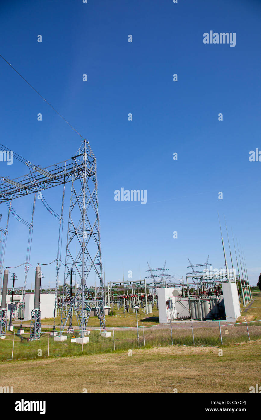 Electricity network hi-res stock photography and images - Alamy