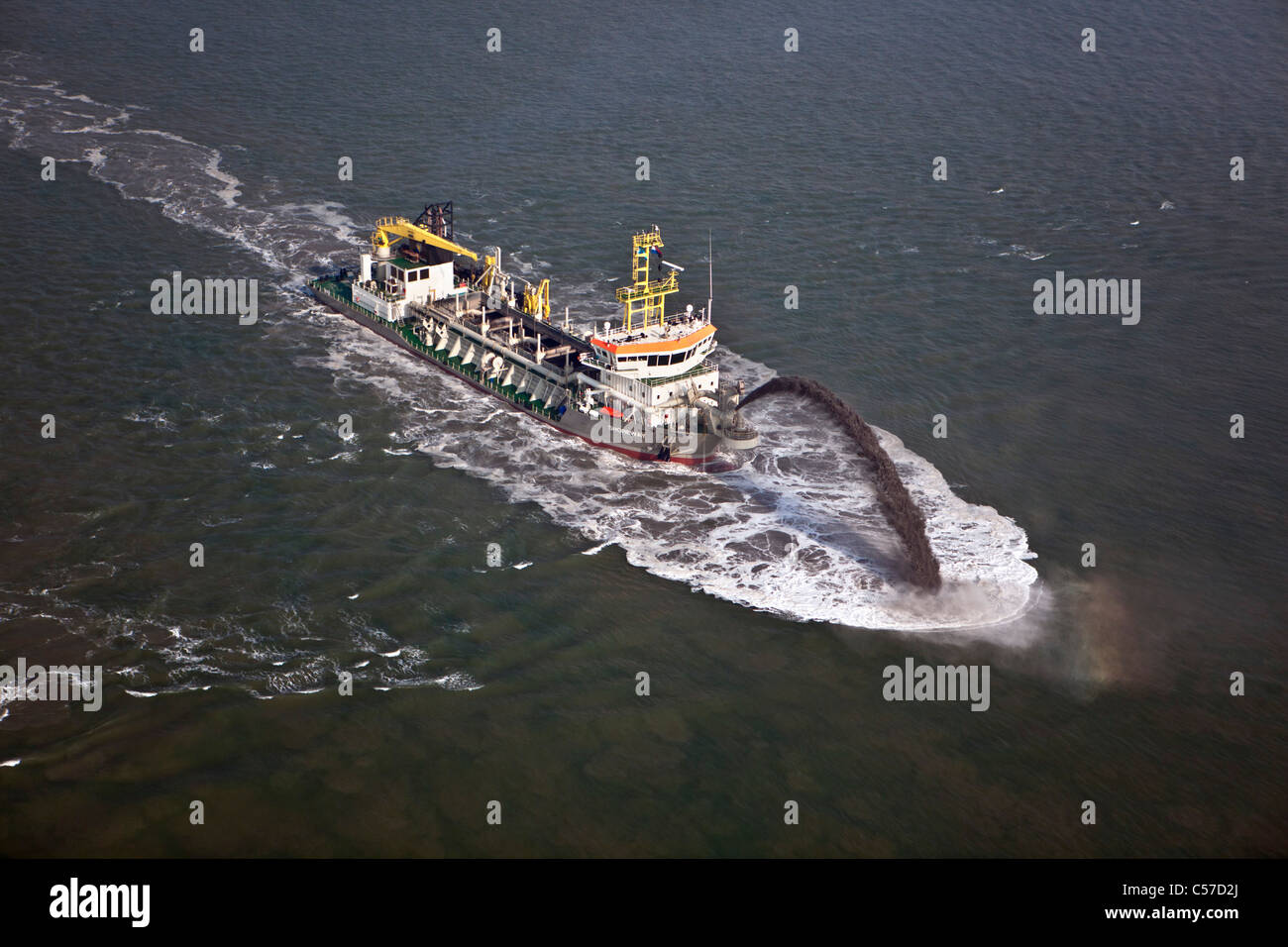 Trailing suction hopper dredger hi-res stock photography and images - Alamy