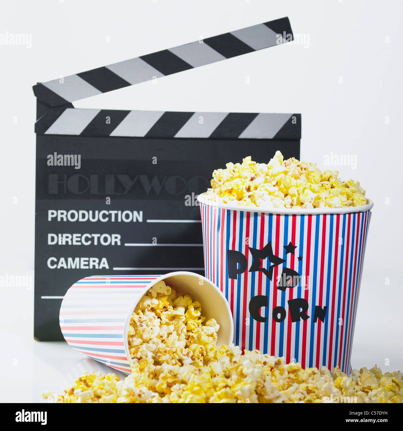 Popcorn and clapper board Stock Photo - Alamy