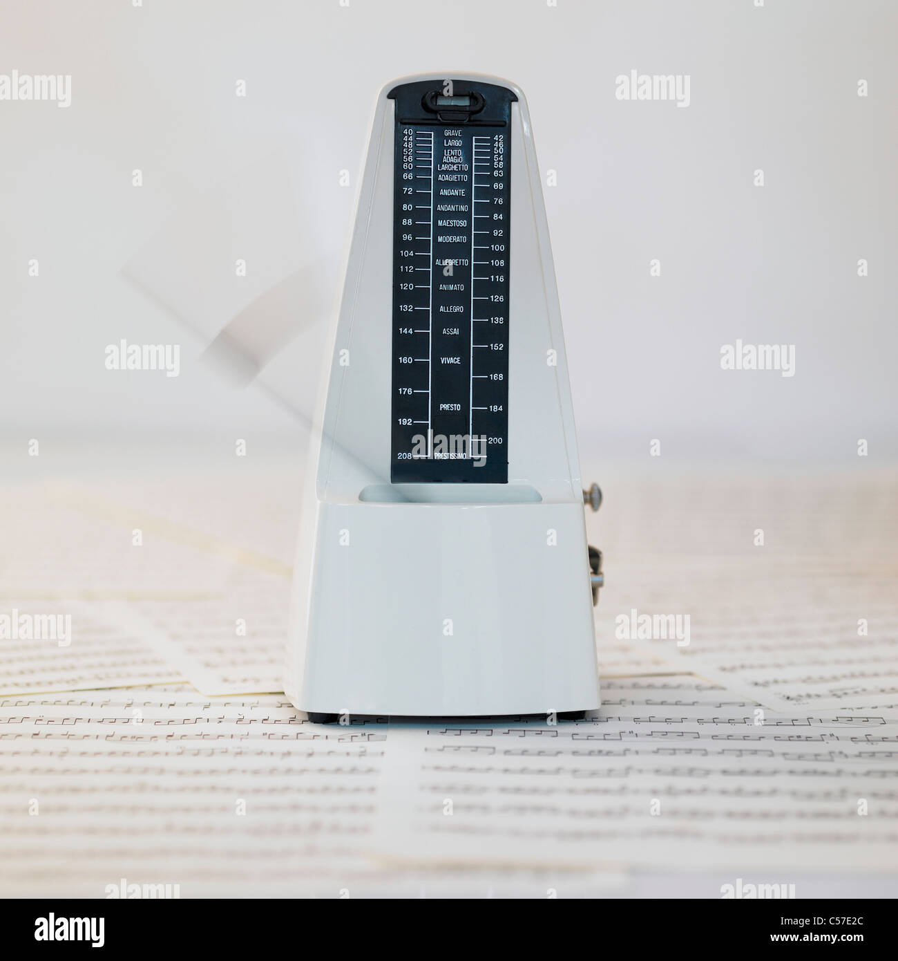 Metronome hi-res stock photography and images - Alamy