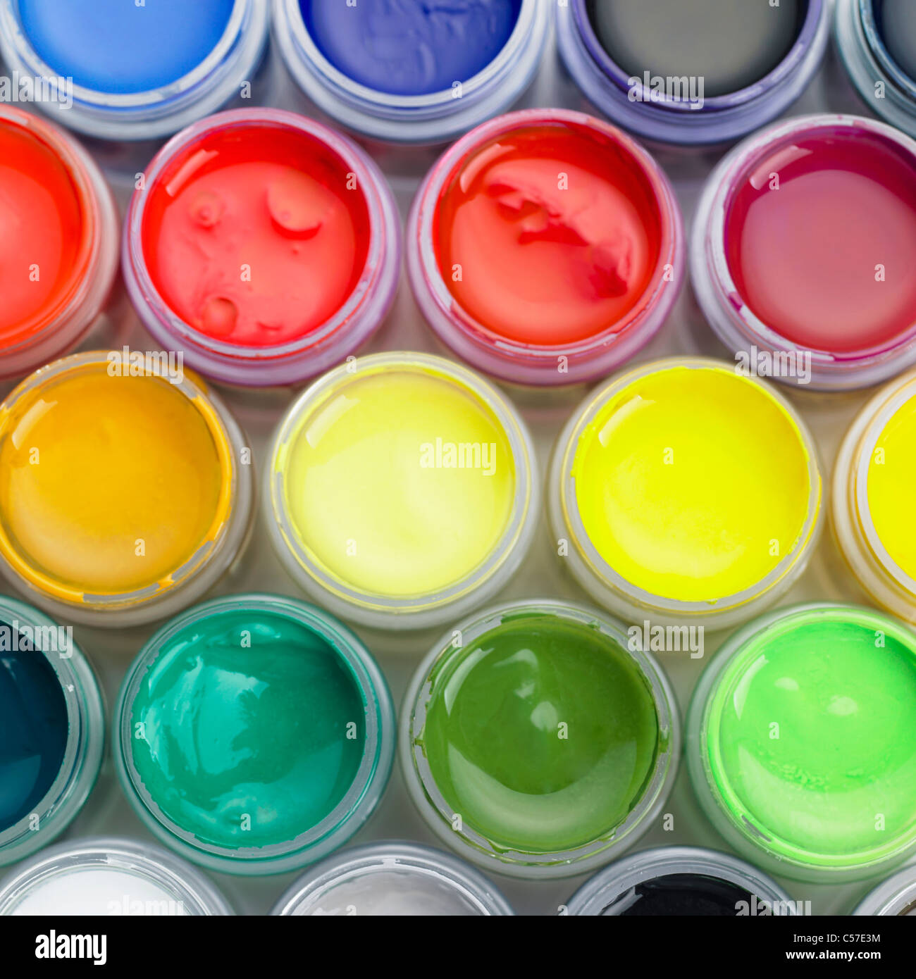 Poster colors hi-res stock photography and images - Alamy