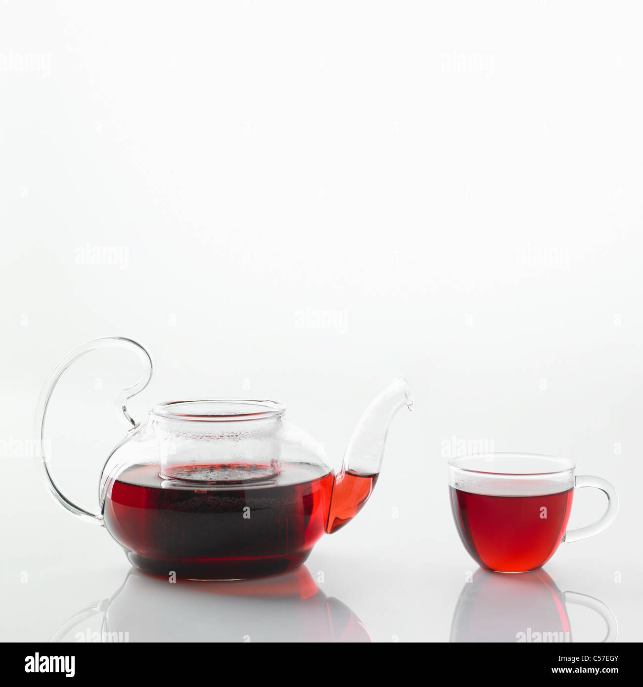 tea and tea ware Stock Photo - Alamy