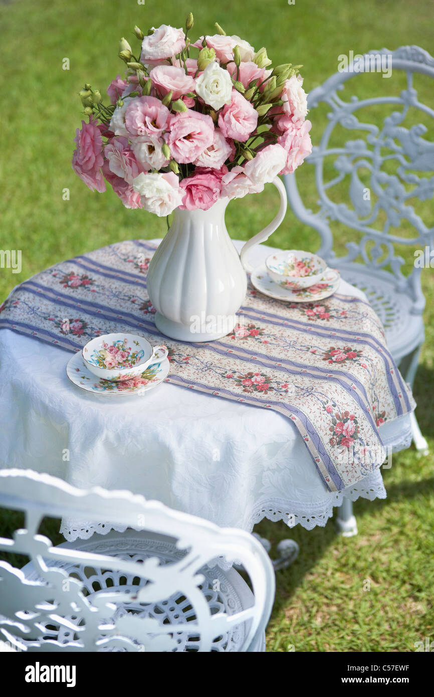 Tea table setting hi-res stock photography and images - Alamy