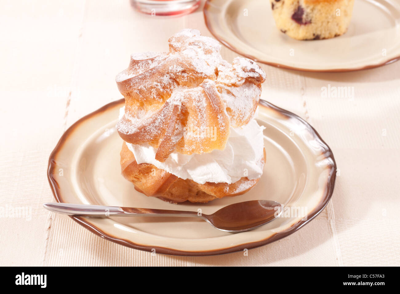 Sugar puffs hi-res stock photography and images - Alamy