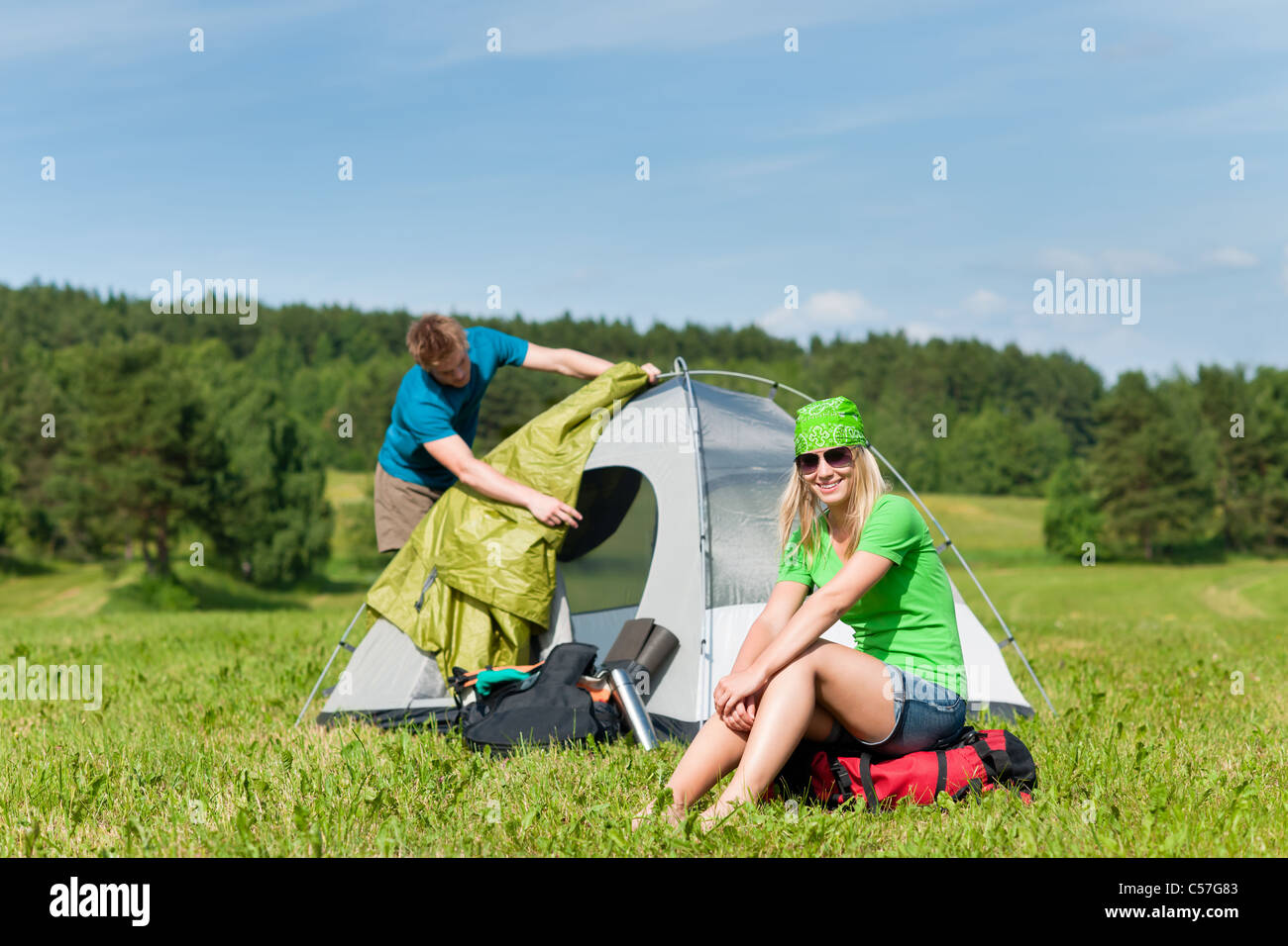 Tent Build High Resolution Stock Photography and Images - Alamy