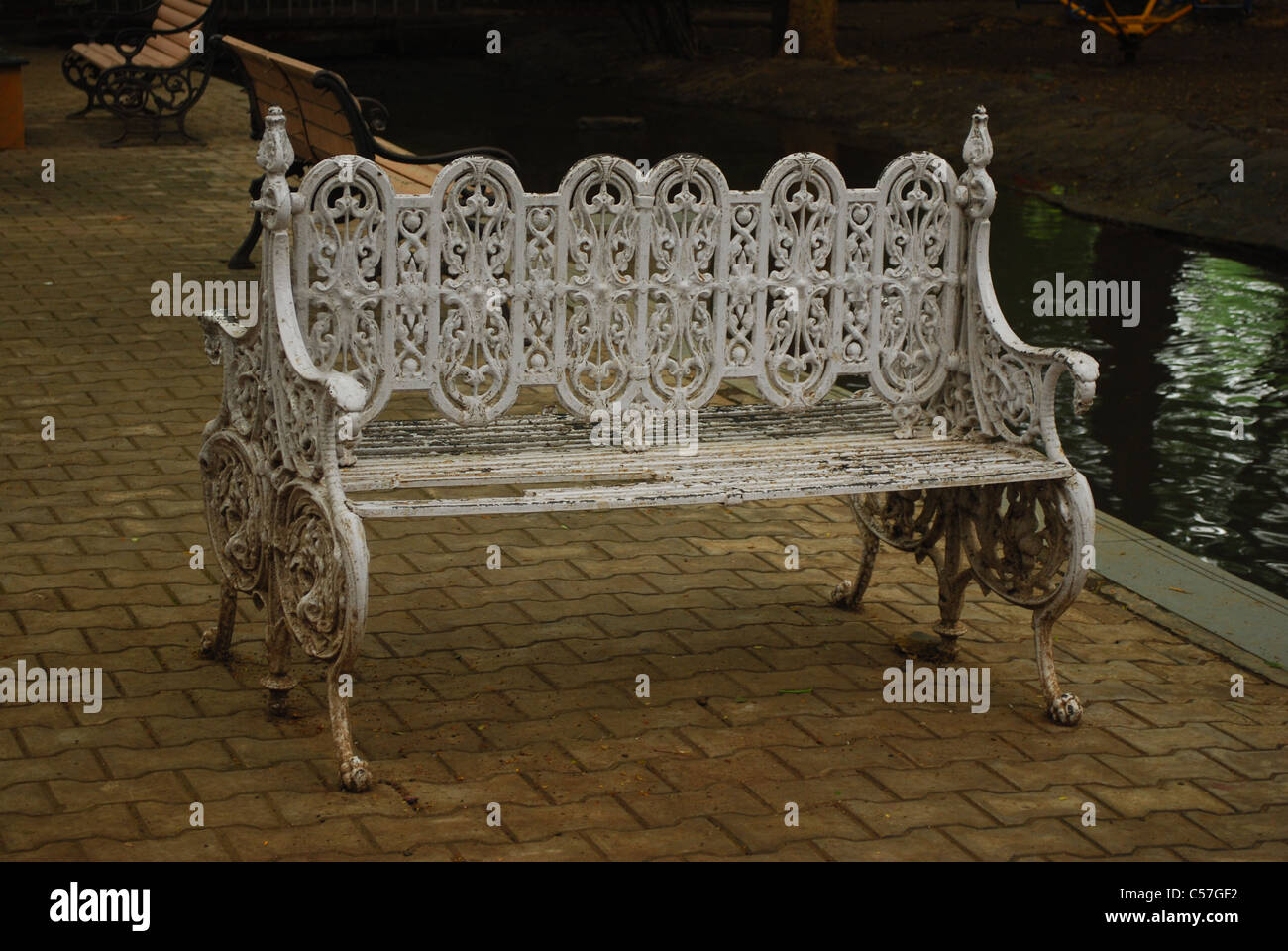 sitting bench close-up Stock Photo - Alamy