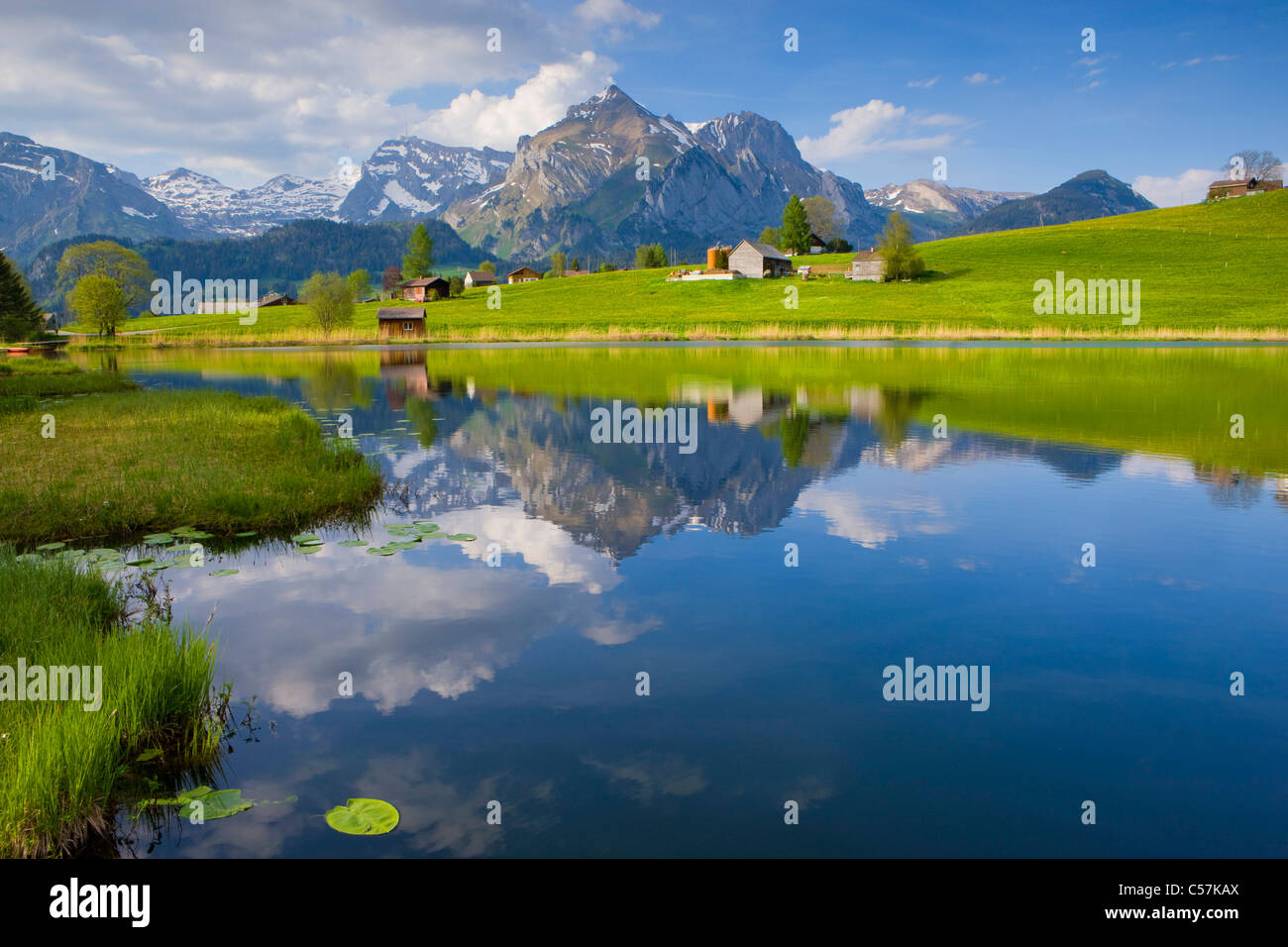 Schwendisee, Switzerland, Europe, canton St. Gallen, Toggenburg, lake ...
