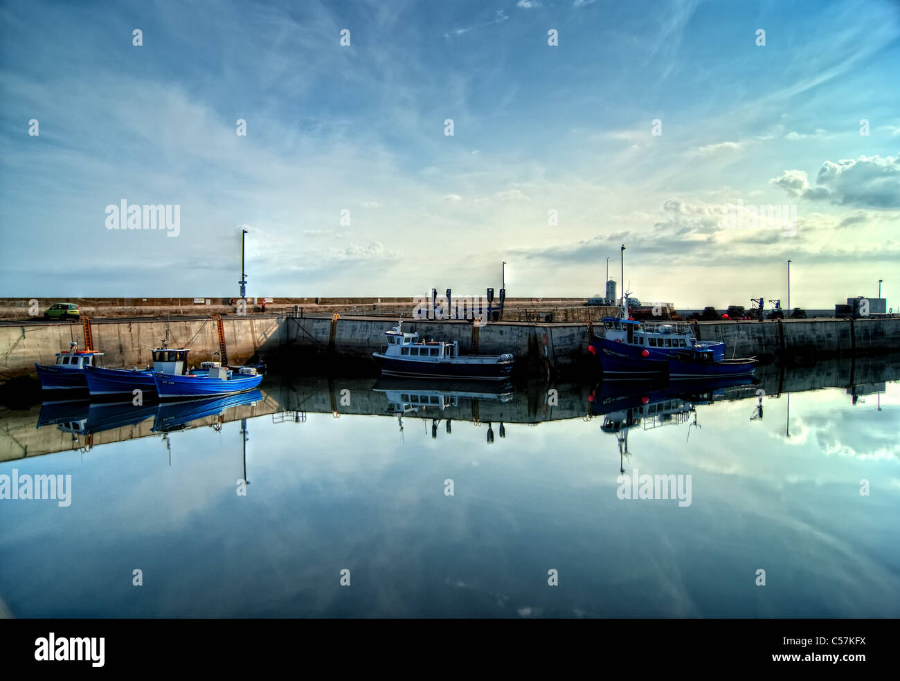 Reflections seahouses hi-res stock photography and images - Alamy