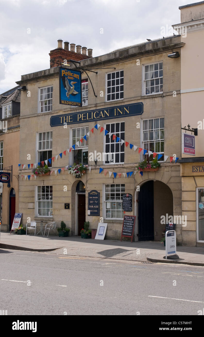 The pelican inn hi-res stock photography and images - Alamy