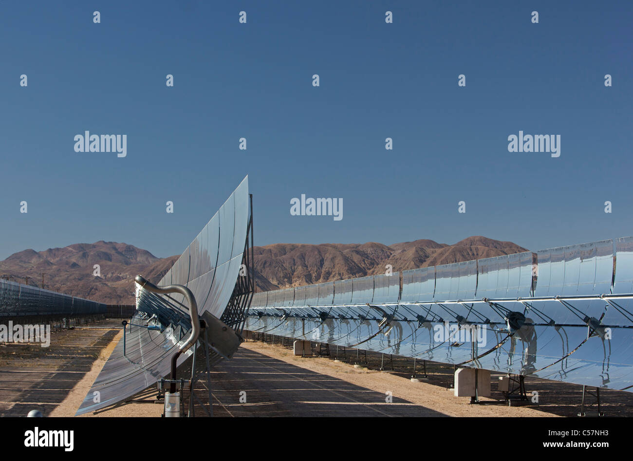 Solar Thermal Electric Generating Station Stock Photo - Alamy