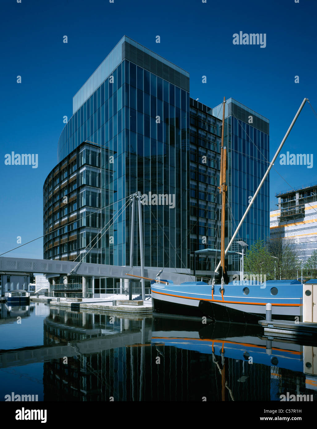 The point paddington basin hi-res stock photography and images - Alamy