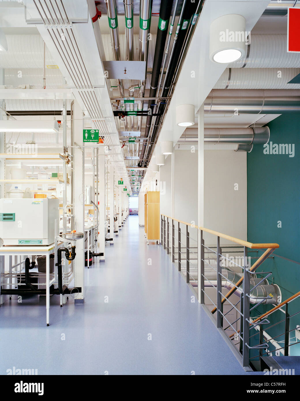 Edificio de laboratorios hi-res stock photography and images - Alamy