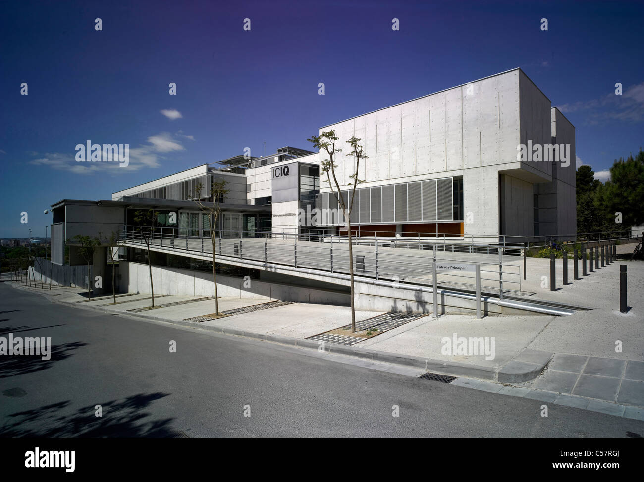 Iciq hi-res stock photography and images - Alamy