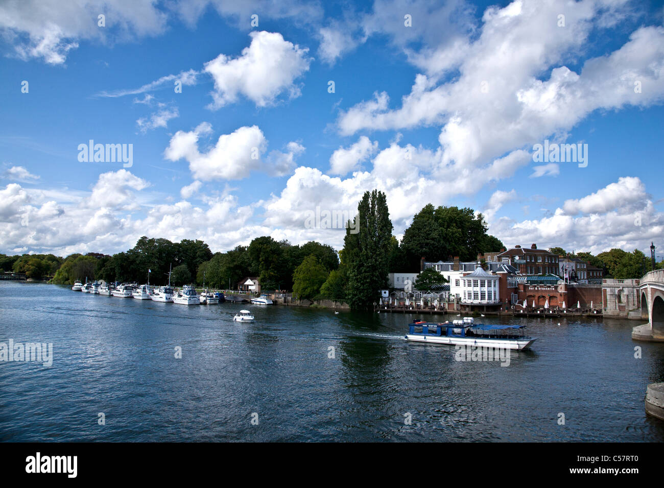 River Thames at Hampton Court Stock Photo - Alamy