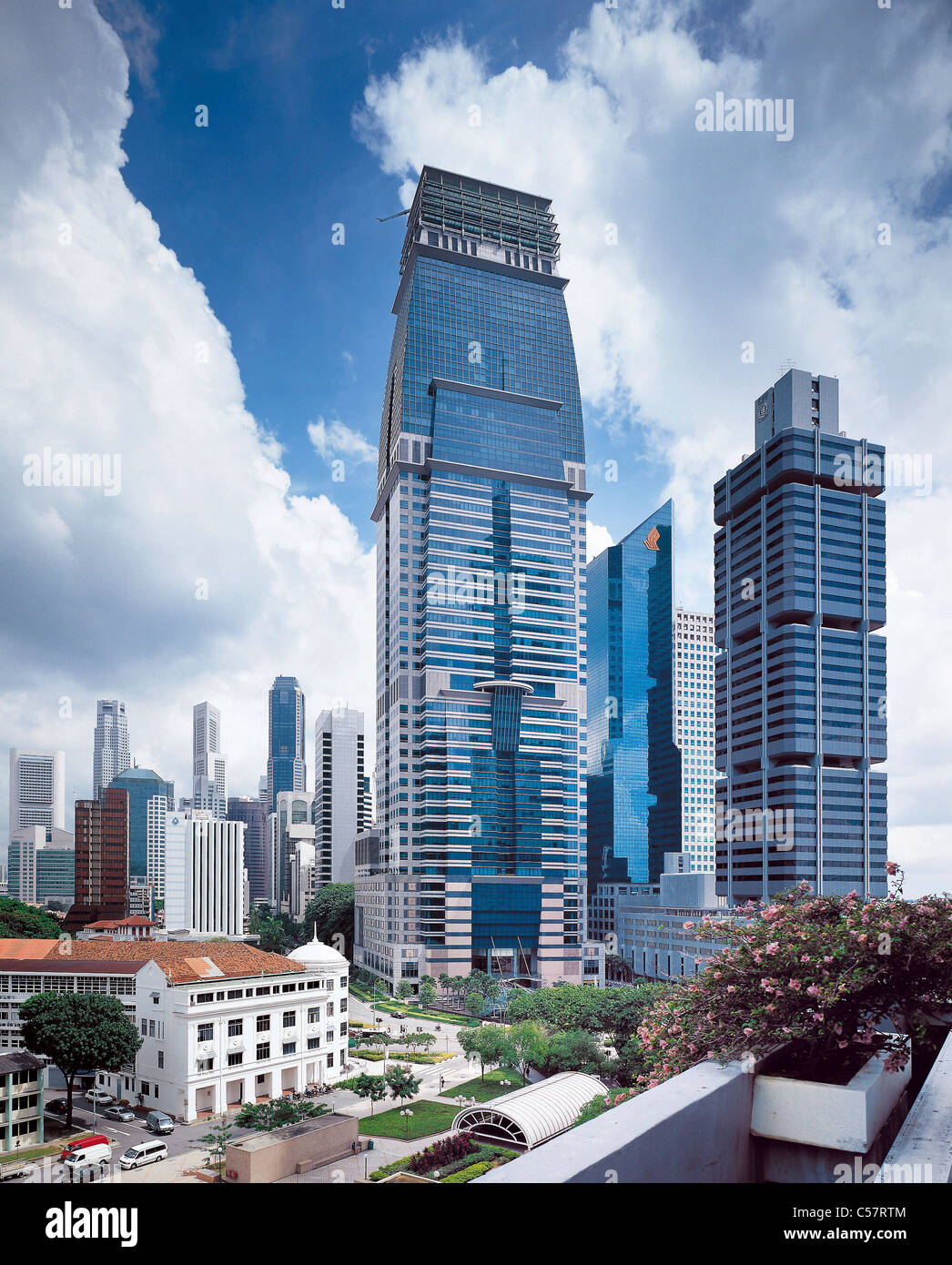 Capital tower singapore hi-res stock photography and images - Alamy